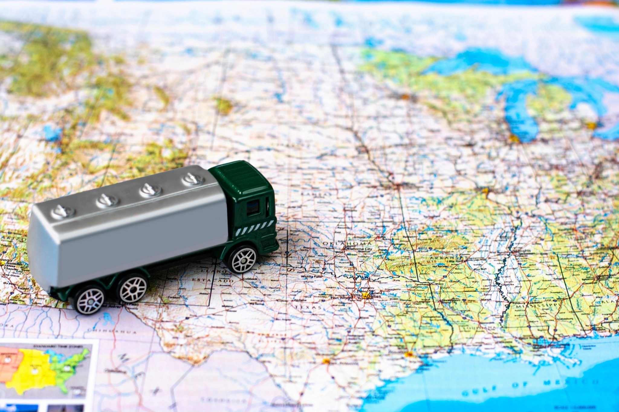 Why IoT Matters to the Transportation and Logistics Industry - Applandeo